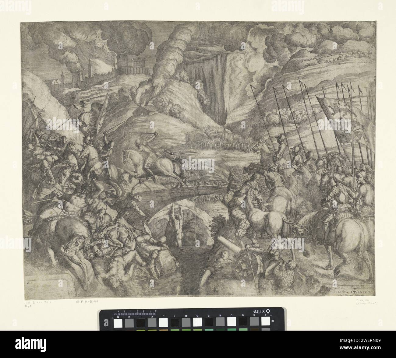 Two armies fire hi-res stock photography and images - Alamy