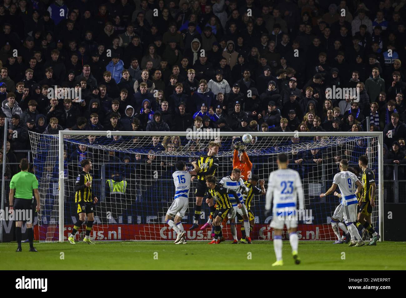 Vincent eloy hi-res stock photography and images - Alamy