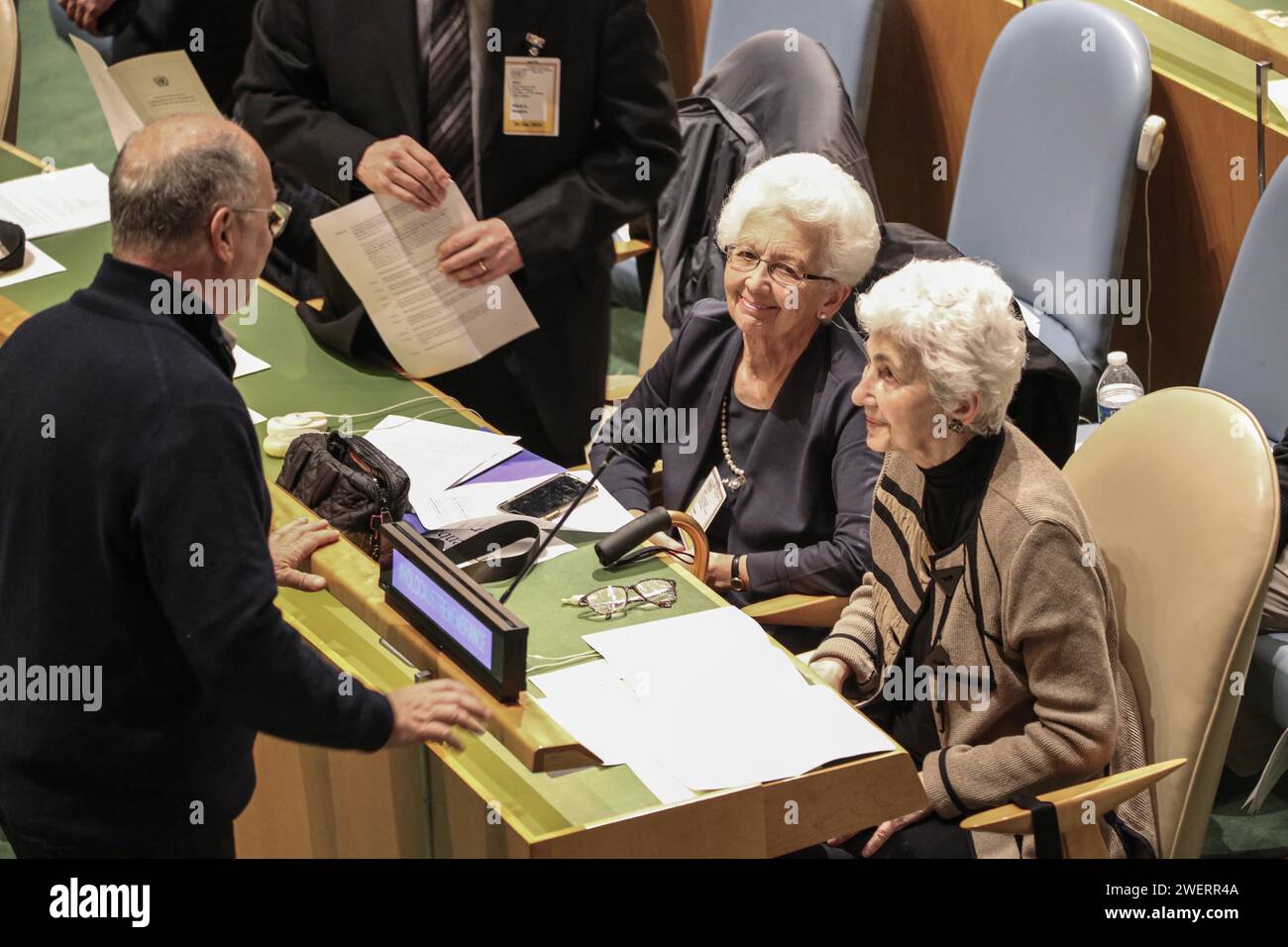 New York, New York, USA. 26th Jan, 2024. EDITH TENNENBAUM SHAPIRO (L ...