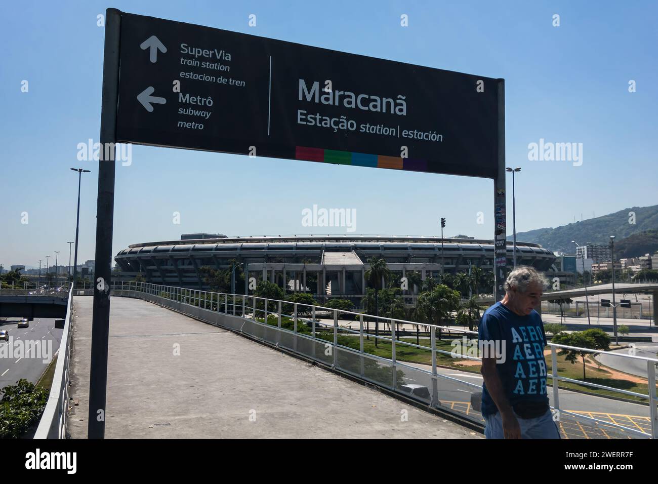 Directional sign train hi-res stock photography and images - Alamy