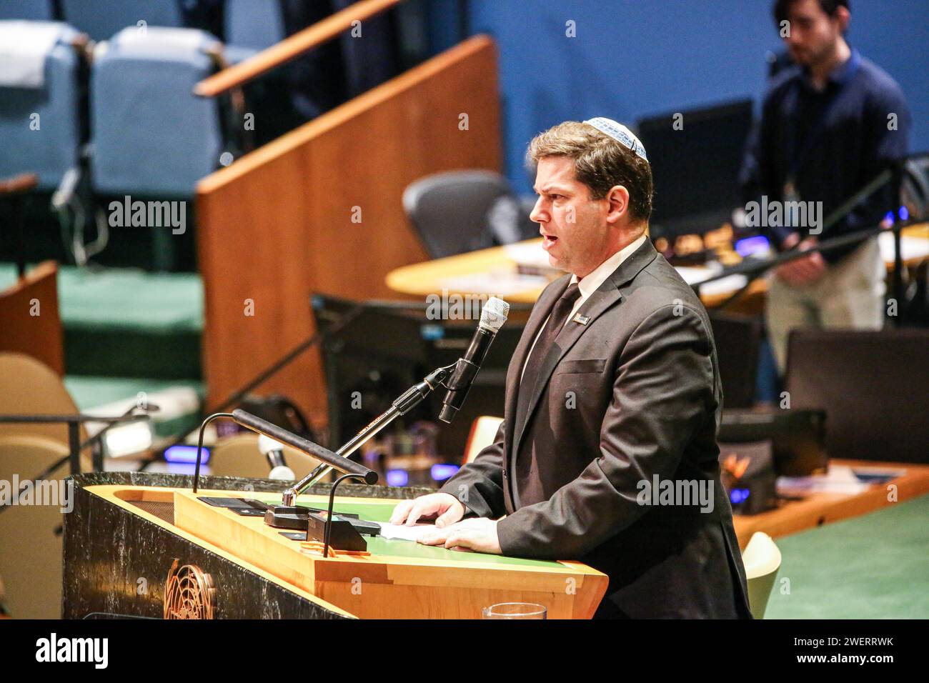 New York, New York, USA. 26th Jan, 2024. CANTOR DANIEL SINGER leads a ...