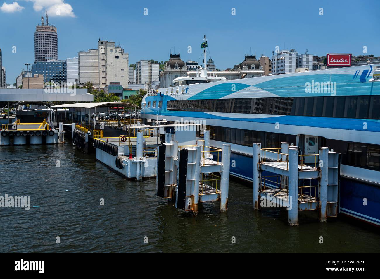 Dolphin mall hi-res stock photography and images - Alamy