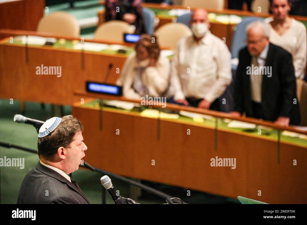 New York, New York, USA. 26th Jan, 2024. CANTOR DANIEL SINGER leads a ...