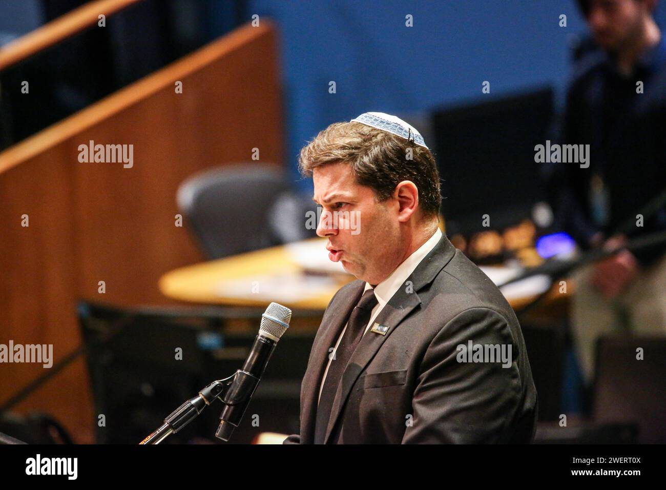New York, New York, USA. 26th Jan, 2024. CANTOR DANIEL SINGER leads a ...