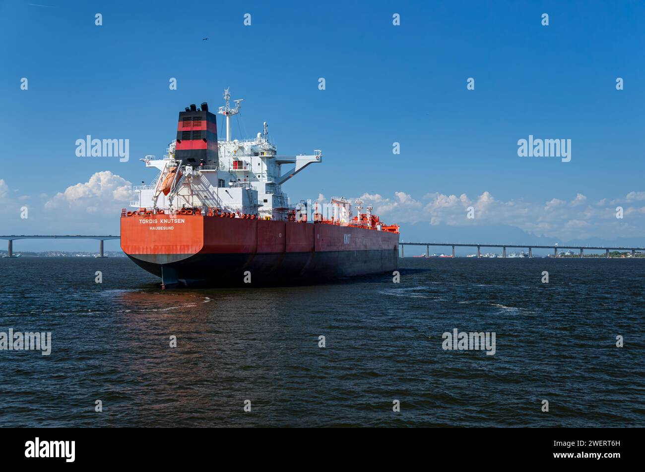 South america ship vessel tanker hi-res stock photography and images ...