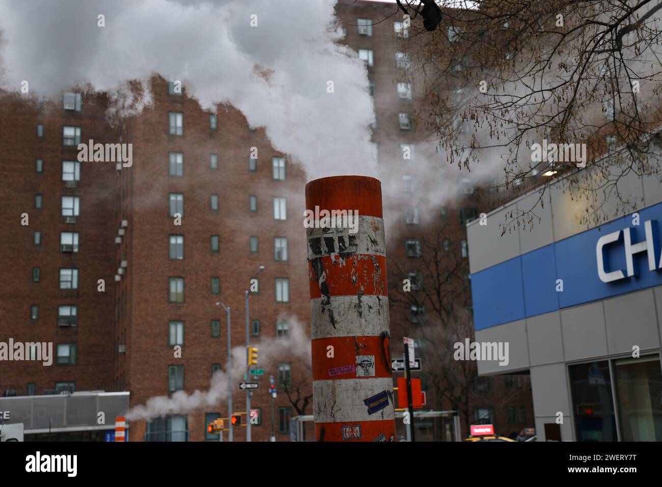 Steam stack new york city street hi-res stock photography and images ...