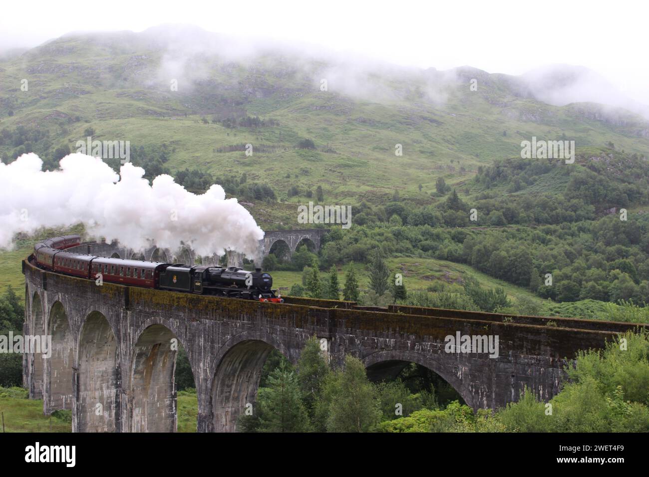 Jacobite Train on the Glenfinnan Viaduct, Scotland Stock Photo - Alamy