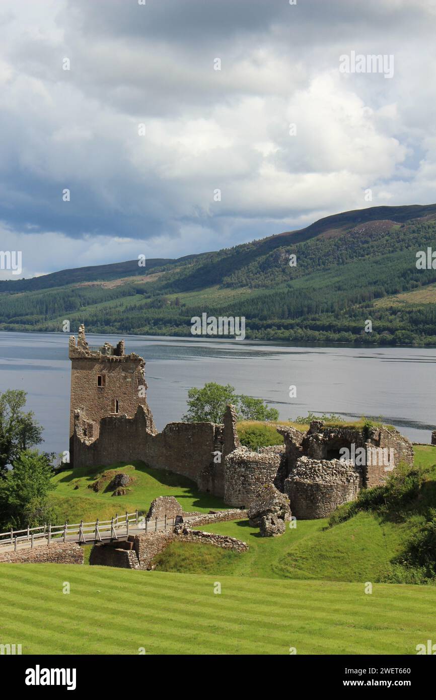 Urquhart Castle on the shores of Loch Ness, Scotland Stock Photo - Alamy