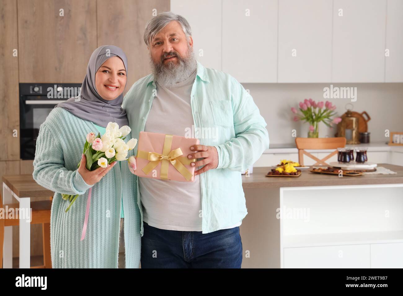 Gifts at ramadan hi-res stock photography and images - Alamy