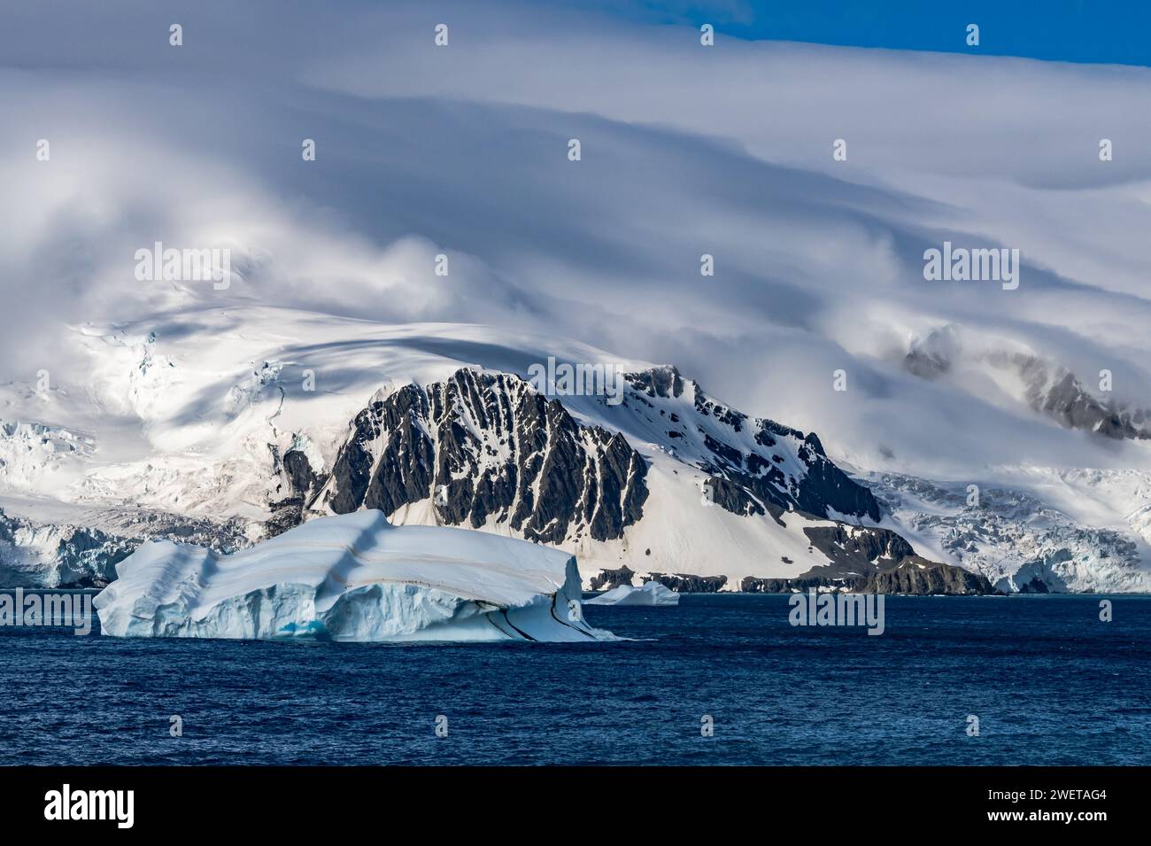 Mountains and glaciers along the coast of the Elephant Island ...