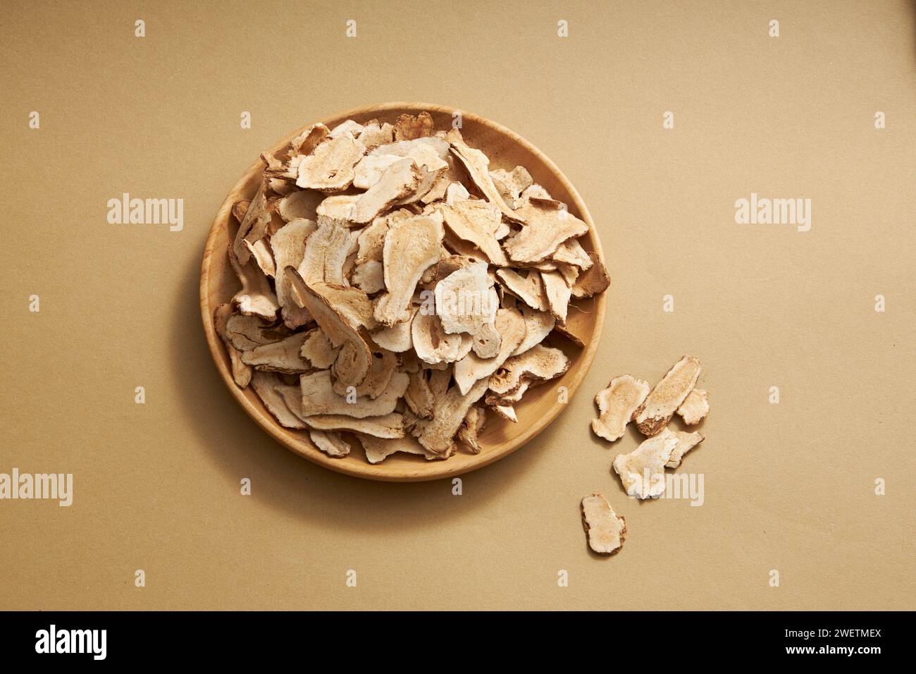 Atractylodes macrocephala hi-res stock photography and images - Alamy