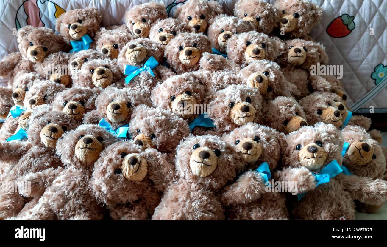 Brown cute teddy bear. Teddy bear Plush pattern. Children's concept ...