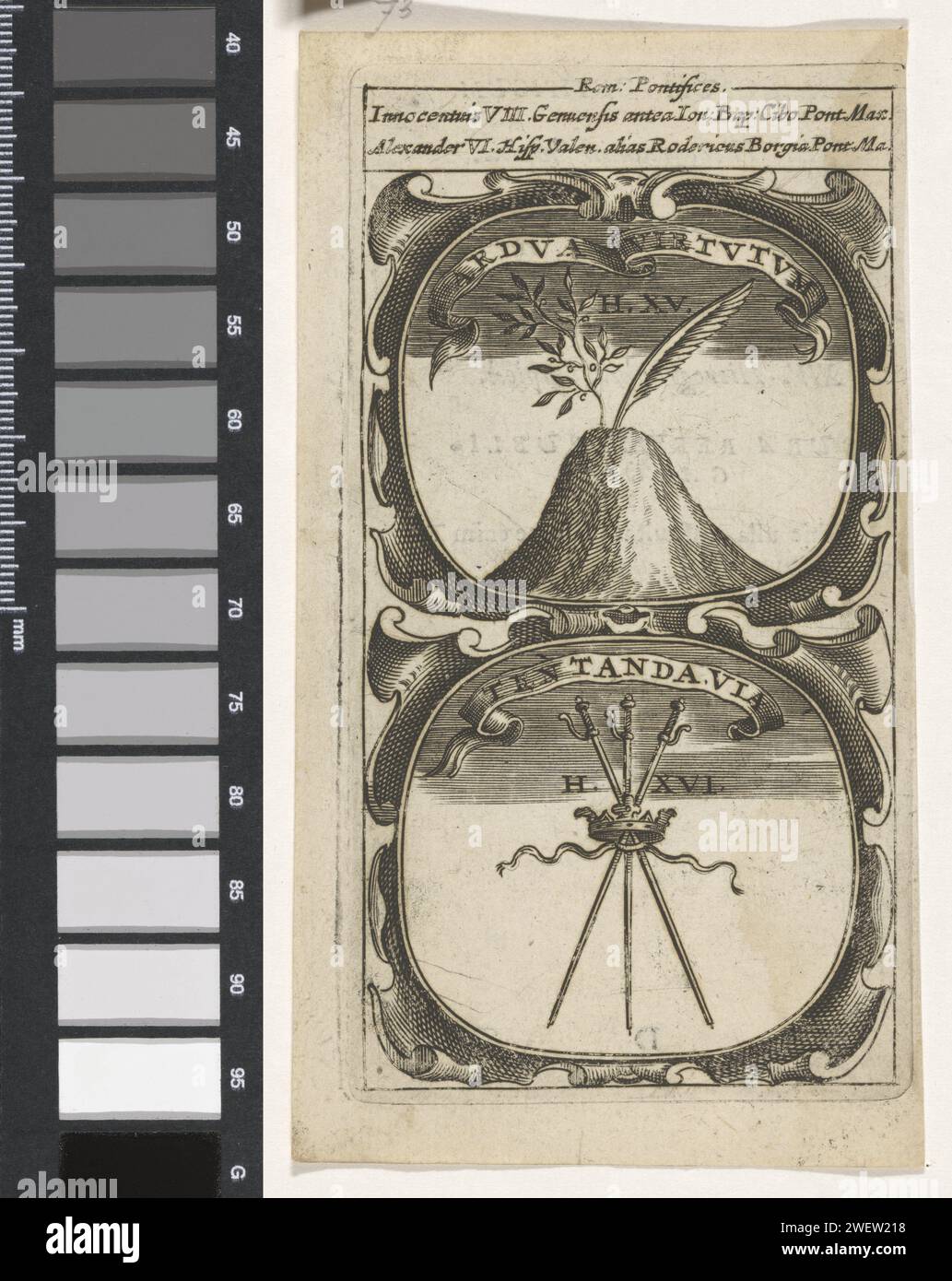Three crossed swords hi-res stock photography and images - Alamy