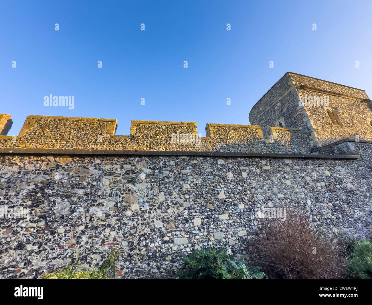 Medieval defence hi-res stock photography and images - Alamy