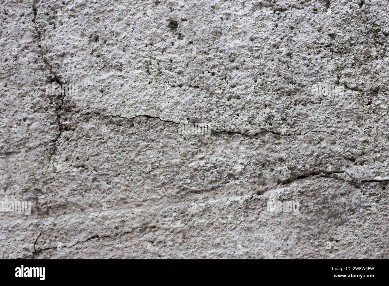 Damaged old gray wall hi-res stock photography and images - Alamy