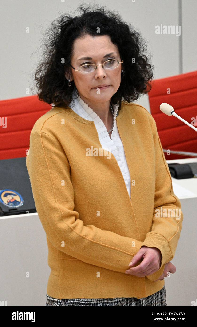 Daniela oeynhausen hi-res stock photography and images - Alamy