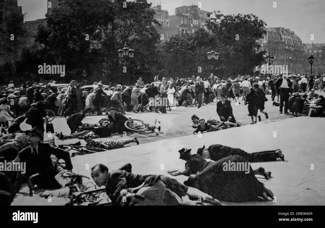 Paris ww2 german hi-res stock photography and images - Alamy