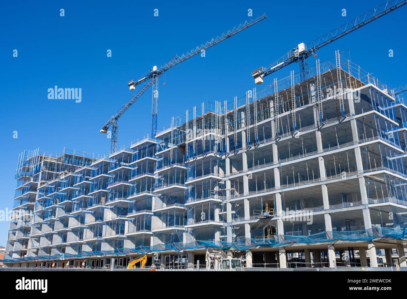 New construction site for apartment buildings hi-res stock photography ...