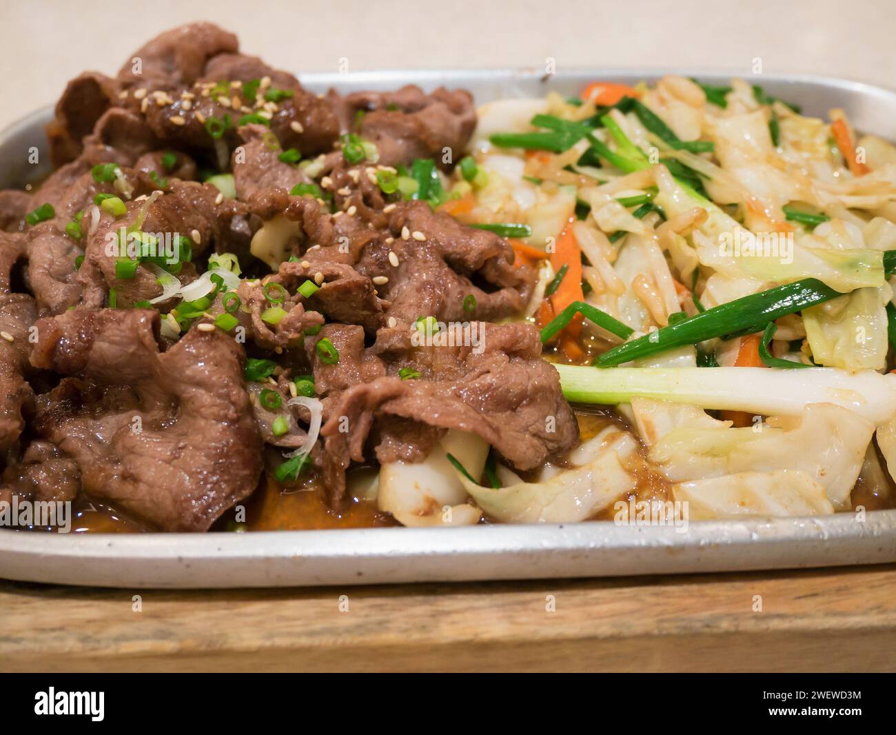 Beef vegetables teppanyaki japanese hi-res stock photography and images ...