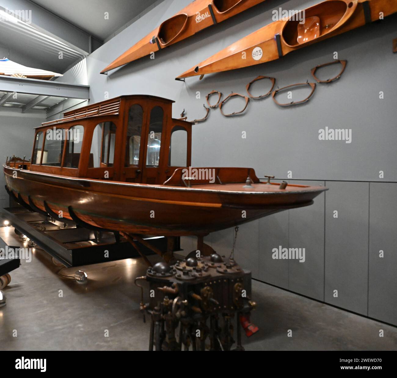 Windemere jetty museum hi-res stock photography and images - Alamy