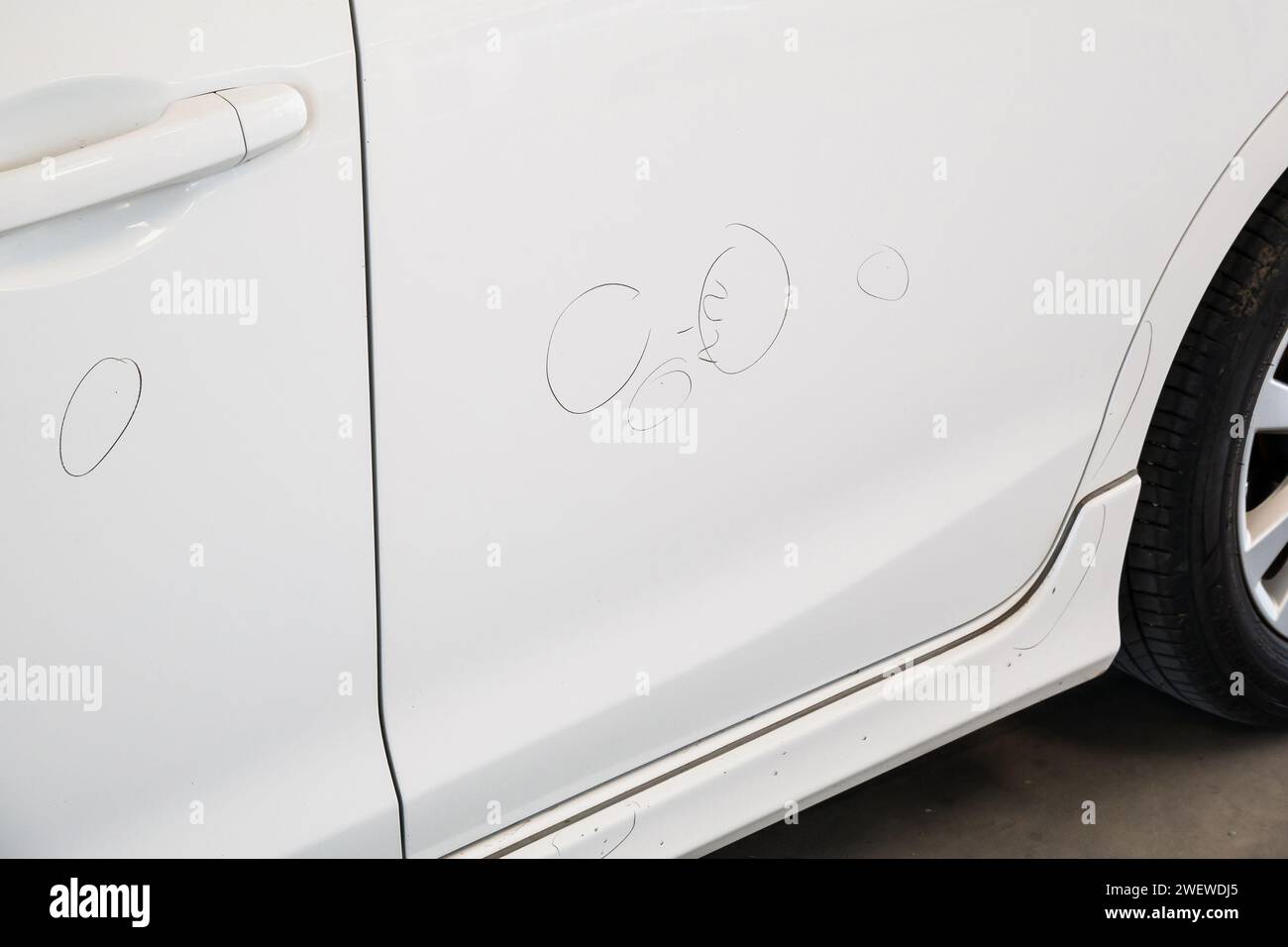 Body repair hi-res stock photography and images - Alamy