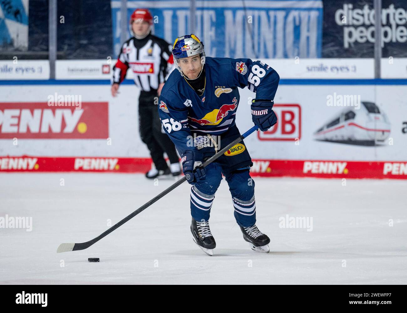 Muenchen, Deutschland. 26th Jan, 2024. Ryan McKiernan (EHC Red Bull ...