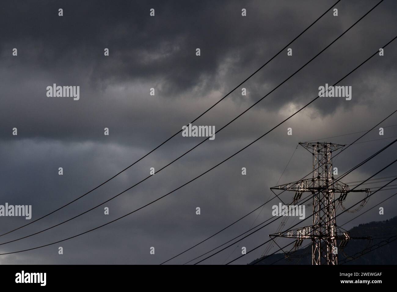 Electricity pylon japan hi-res stock photography and images - Alamy