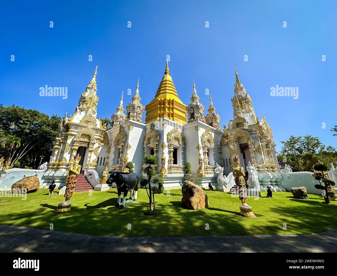 Wat si don muun hi-res stock photography and images - Alamy