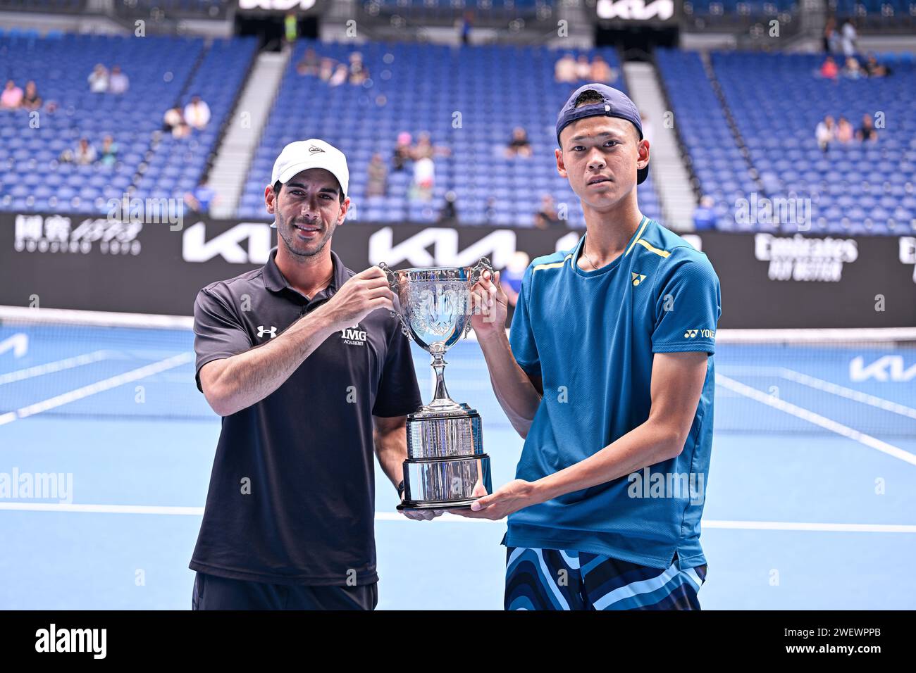 Rei sakamoto hi-res stock photography and images - Alamy