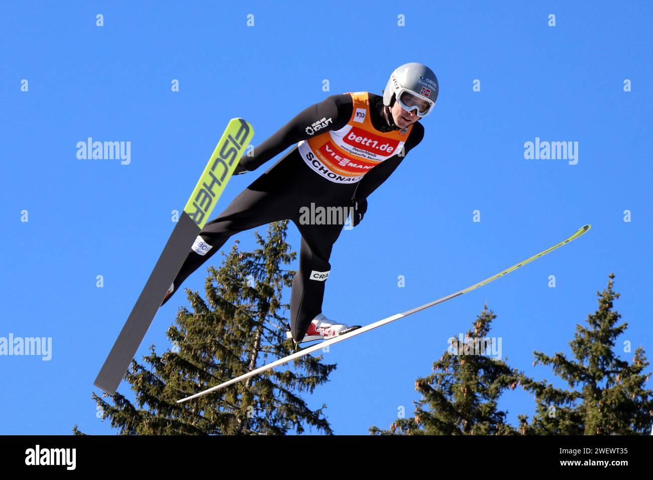 Schonach, Deutschland. 27th Jan, 2024. Jarl Magnus Riiber (Norwegen ...