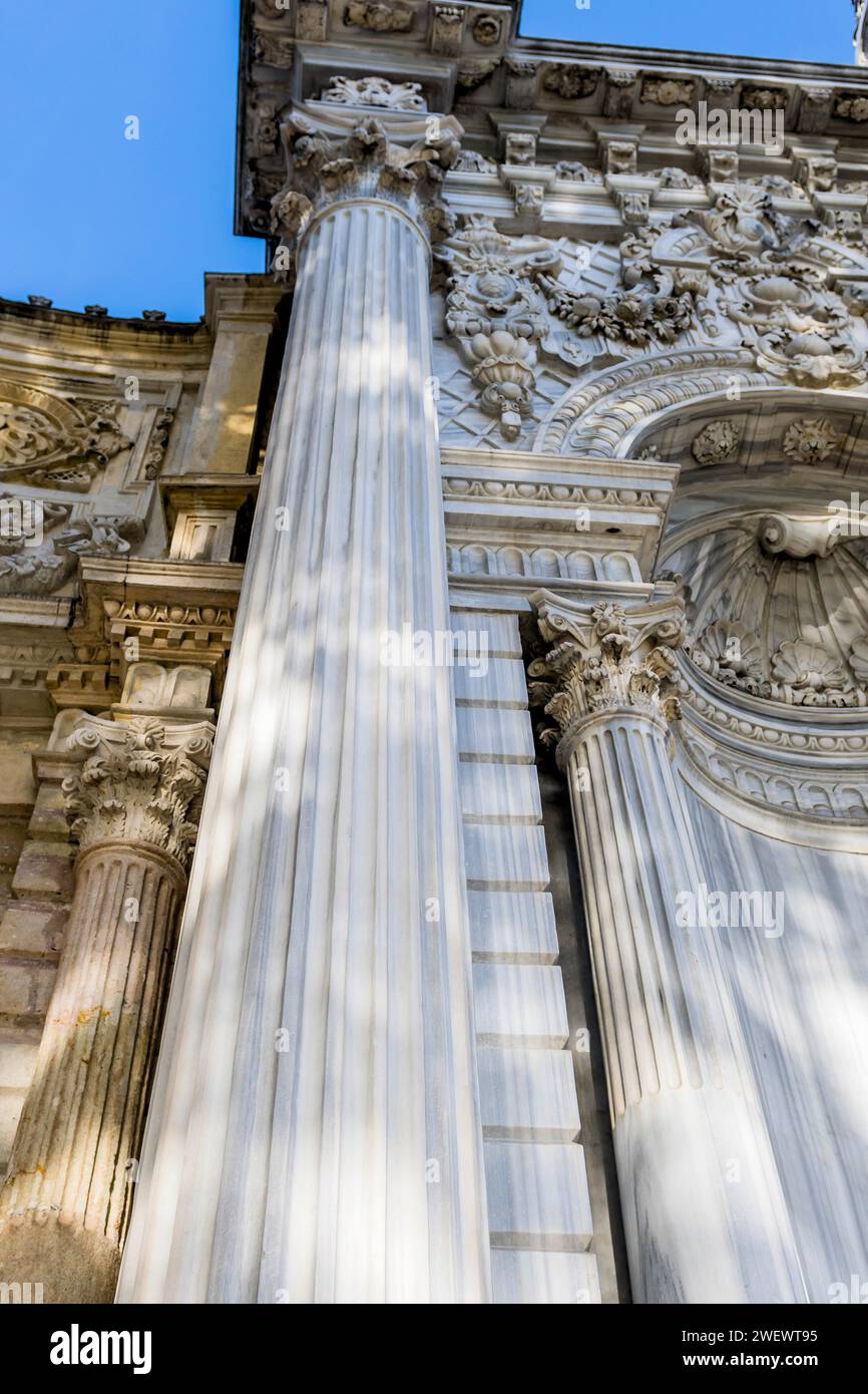 Roman columns on exterior of Dolmabahce Palace in Istanbul, Tuerkiye ...