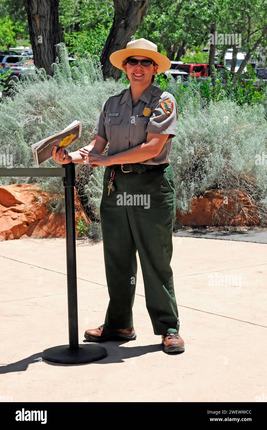 Usa national park ranger hi-res stock photography and images - Alamy