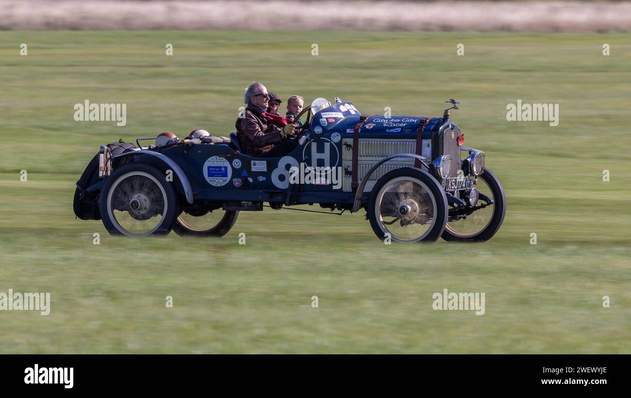 old Warden, UK - 2nd October 2022: 1924 Hupmobile ‘KSJ 174' racing car ...
