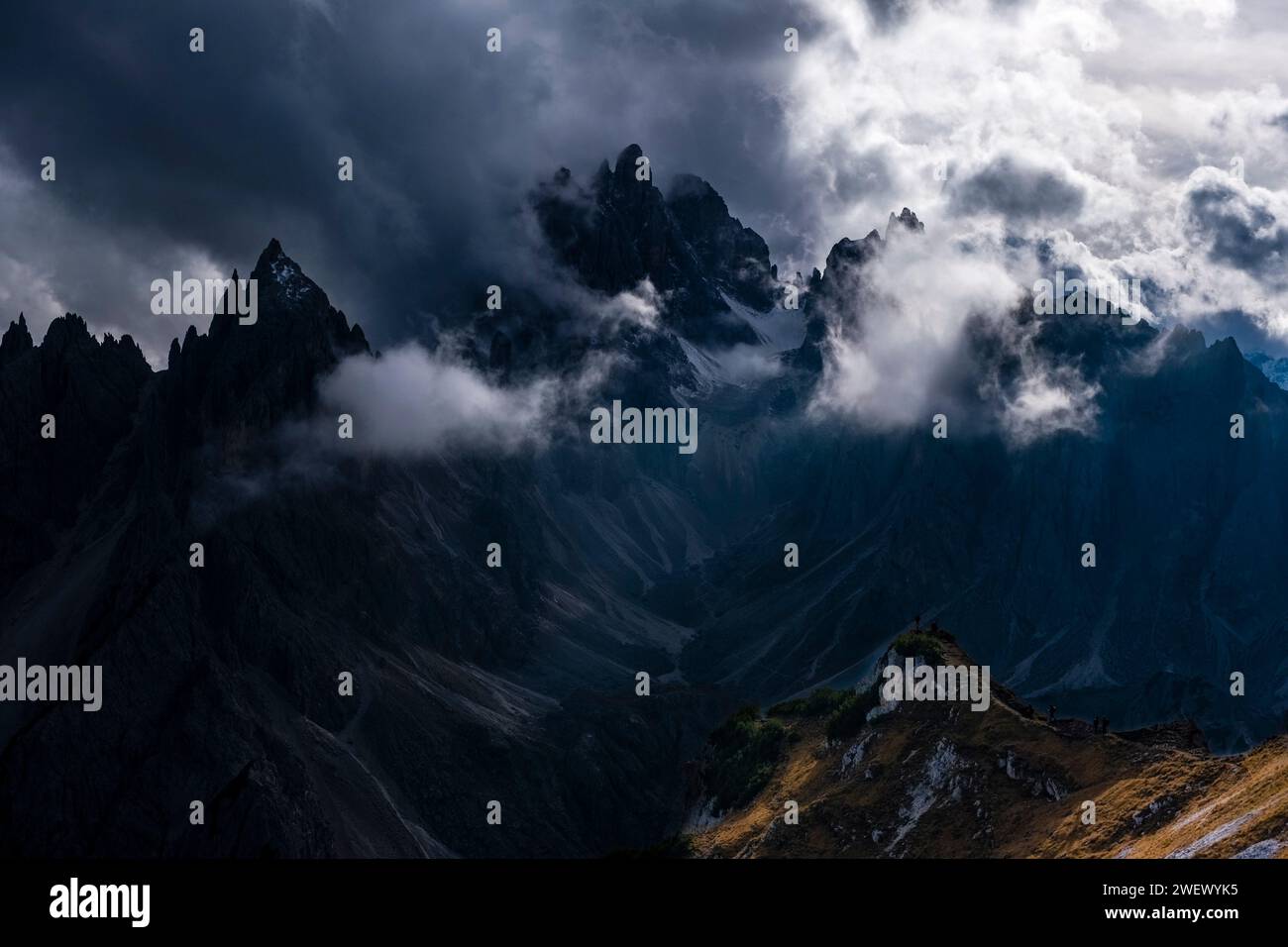 The rocky summits of the rock formation Cadini di Misurina in Tre Cime ...
