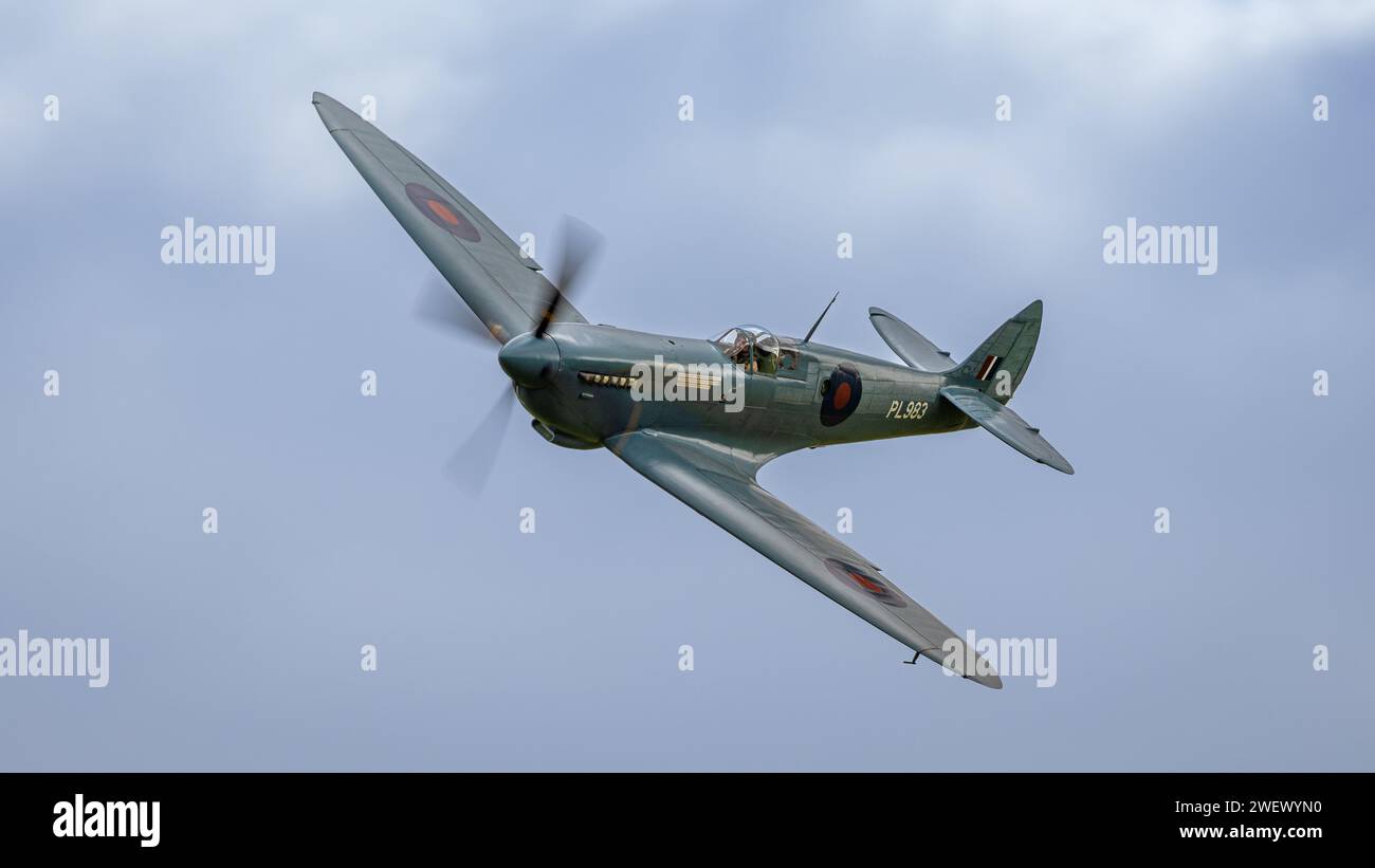 Old Warden,UK - 2nd October 2022: A British World War 2 Spitfire fighter aircraft, in flight ...