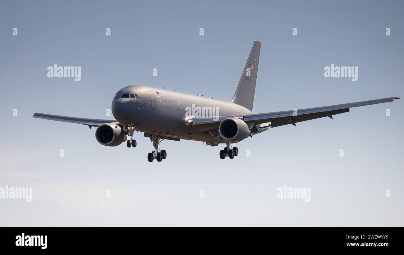 Fairford, UK - 14th July 2022: A USAF Boeing KC-46A Pegasus refuelling ...
