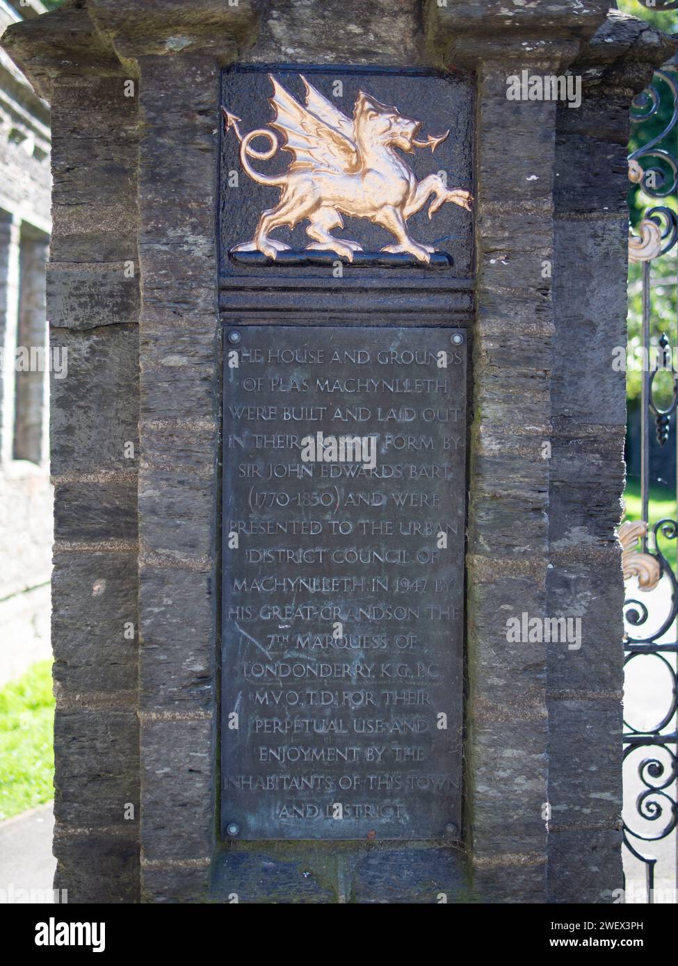 Welsh parliament estate hi-res stock photography and images - Alamy
