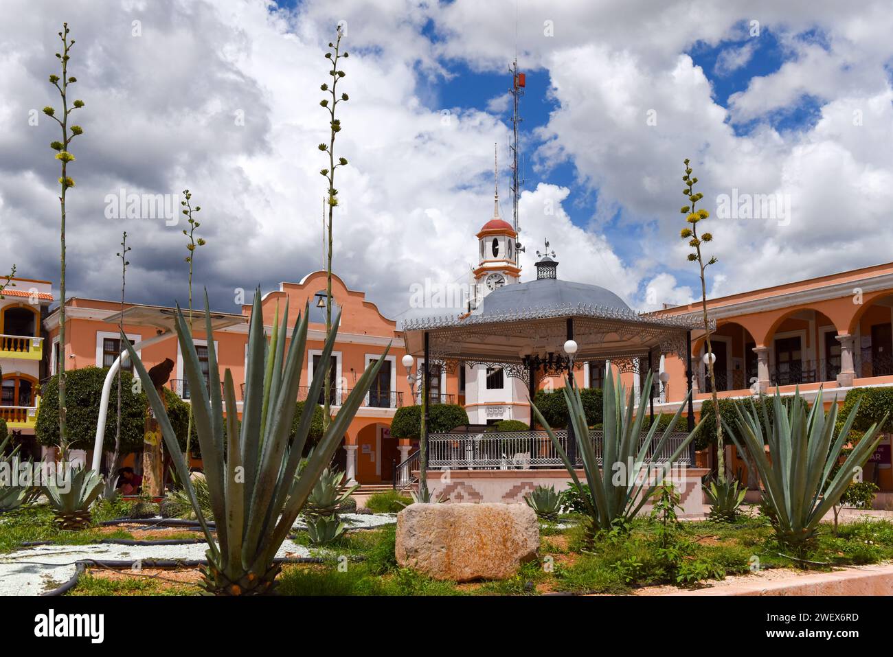 Main square in the town of Mitla, Oaxaca state, Mexico Stock Photo - Alamy
