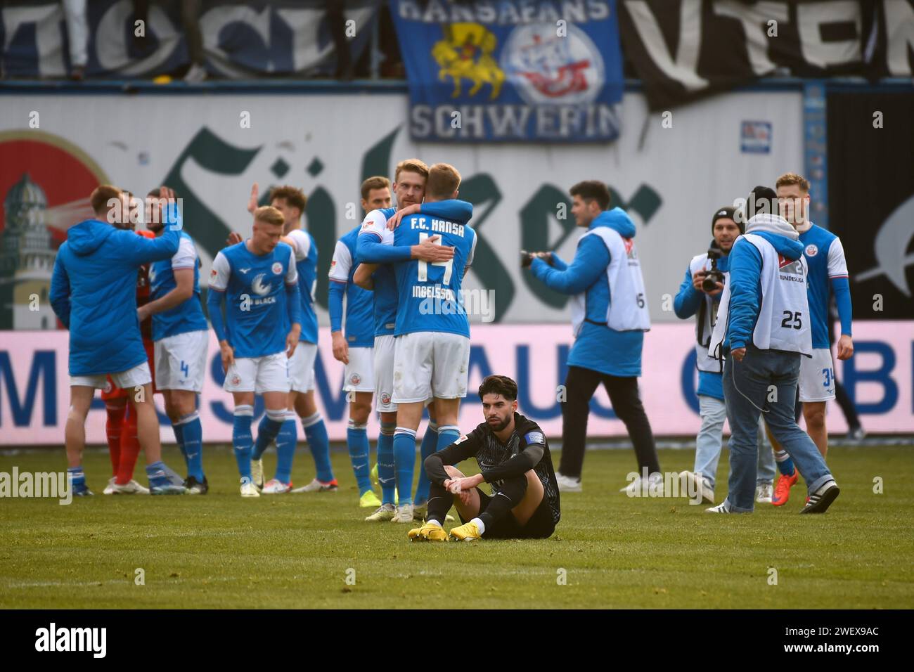 Rostock, Germany. 27th Jan, 2024. Soccer: Bundesliga 2, Hansa Rostock ...