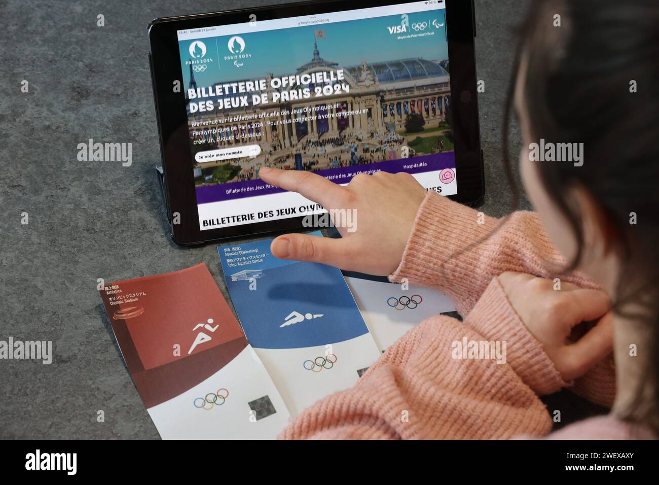 Billets jeux olympiques hi-res stock photography and images - Alamy