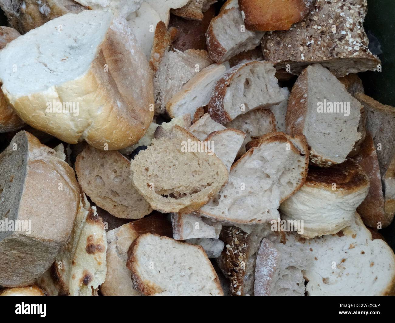 Altbrot hi-res stock photography and images - Alamy