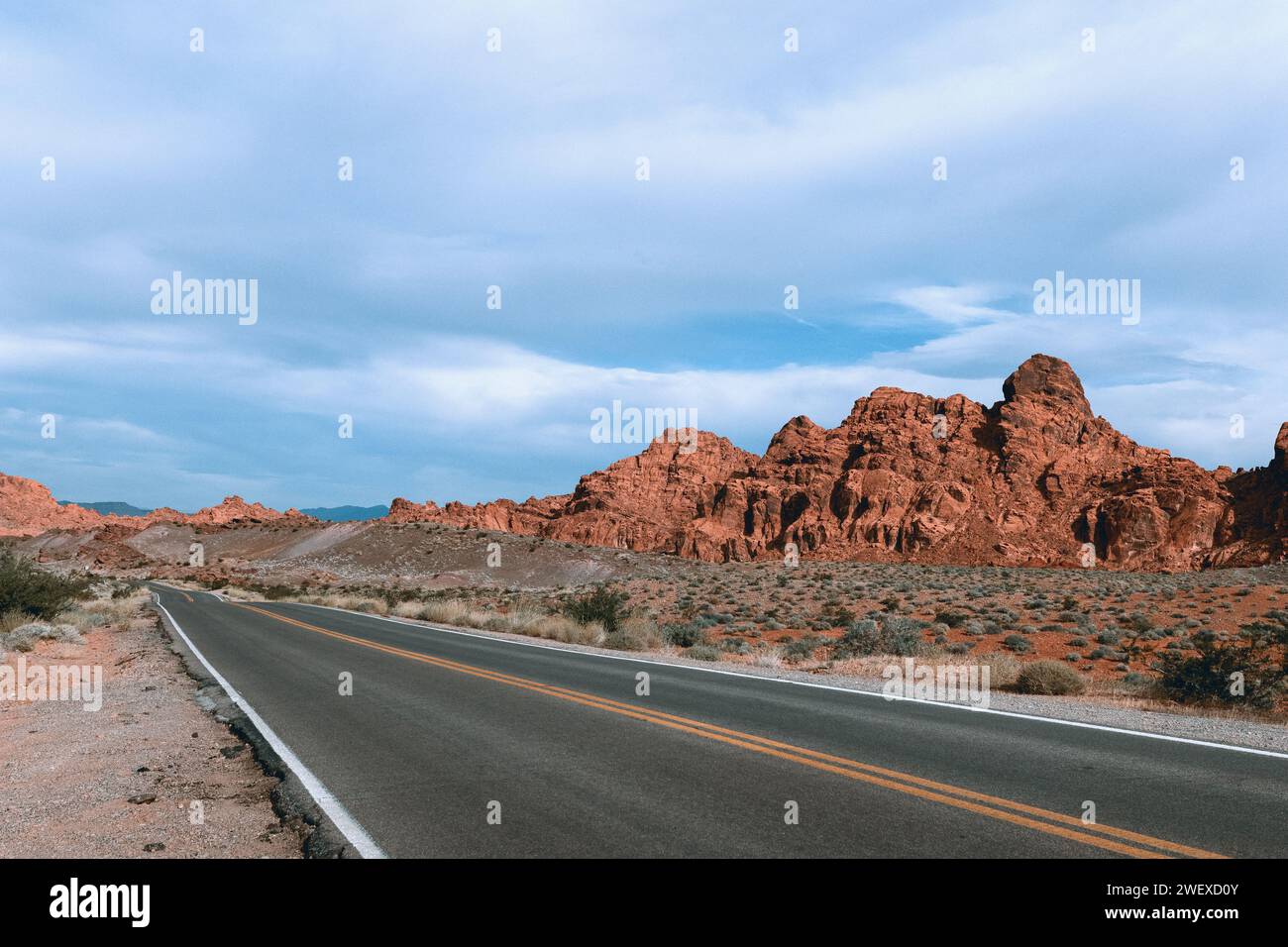 Highway with scenery hi-res stock photography and images - Alamy
