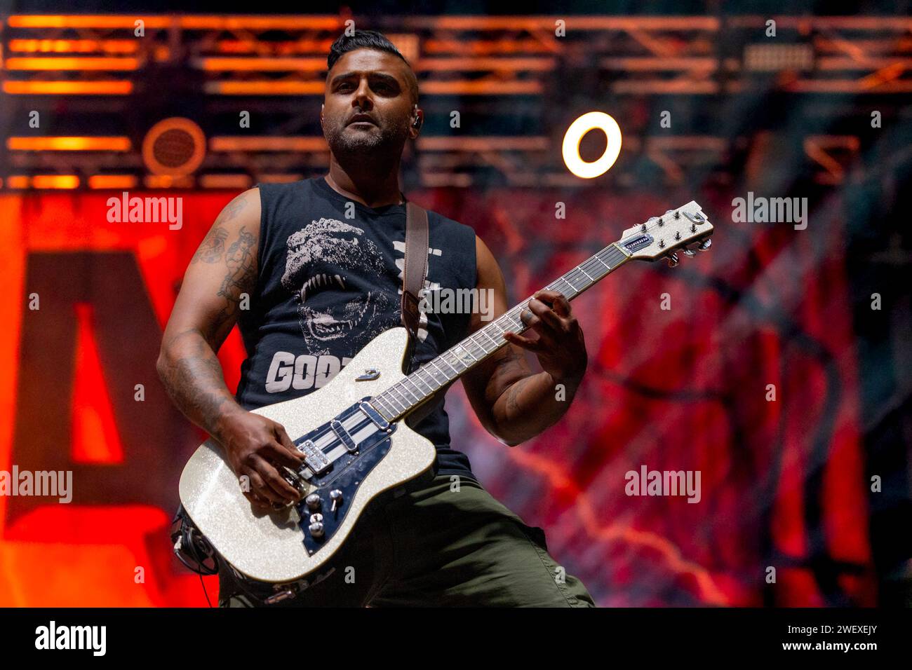 Sum 41 set hi-res stock photography and images - Alamy