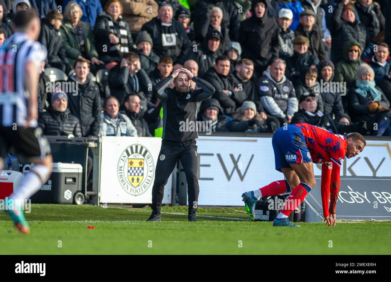Robinson football manager scotland hi-res stock photography and images ...