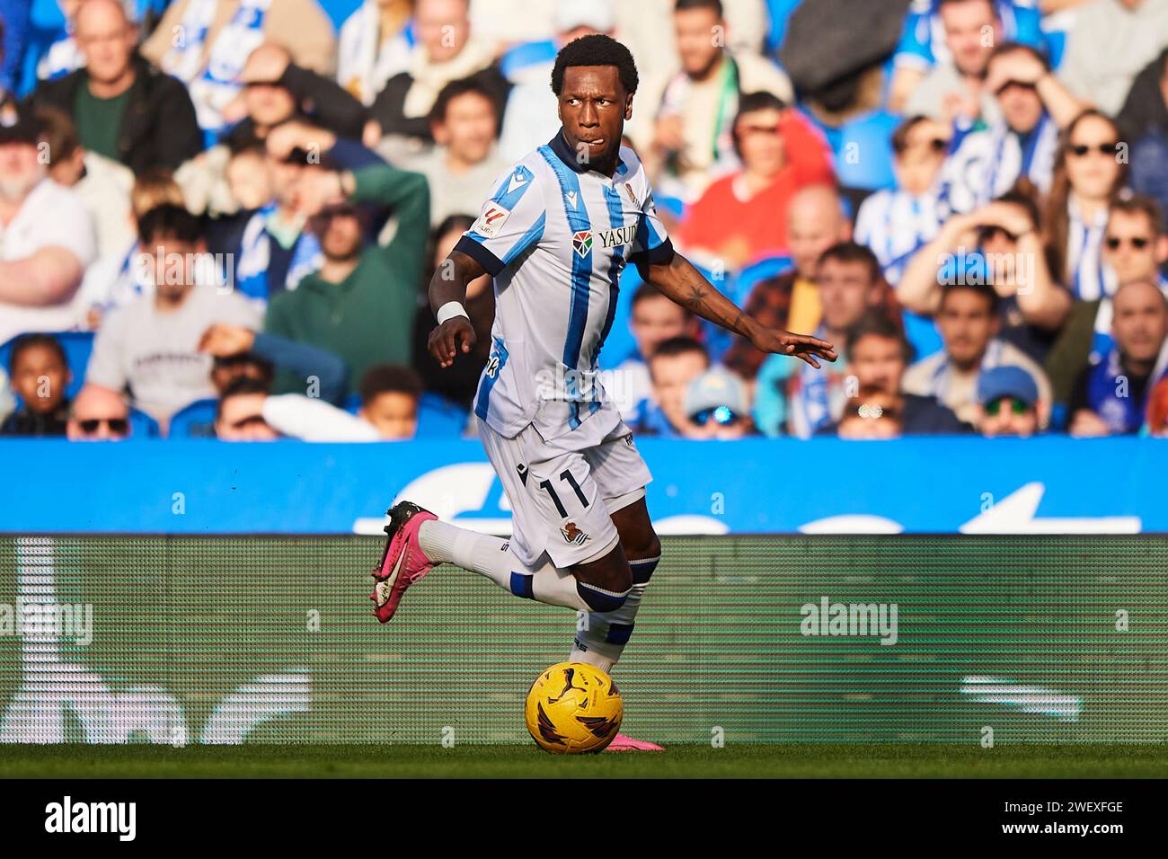 Sheraldo Becker of Real Sociedad in action during the LaLiga EA Sports ...