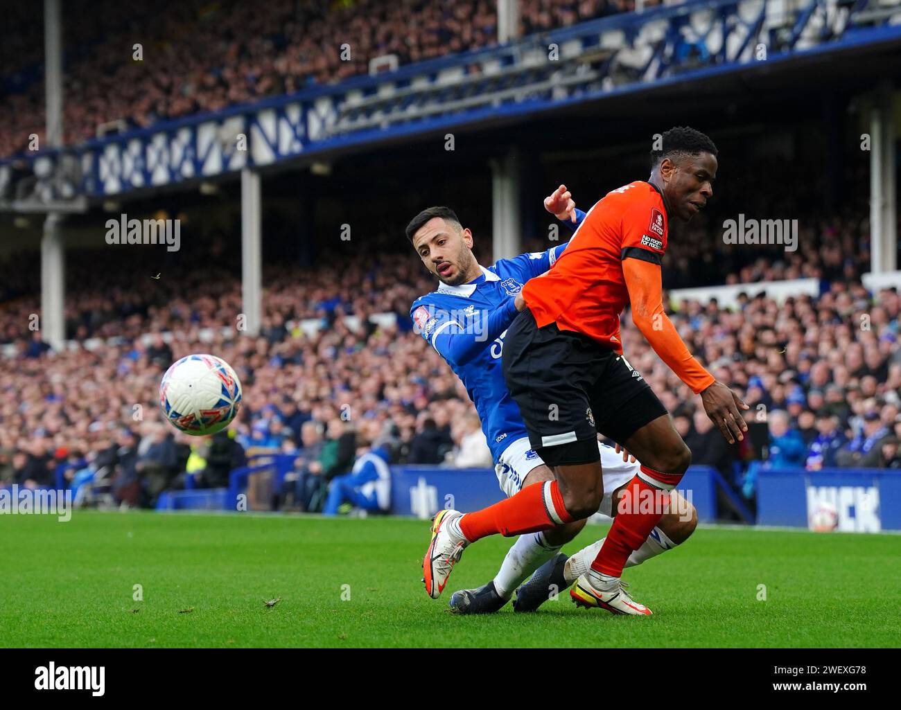 Everton's Dwight McNeil and Luton Town's Chiedozie Ogbene battle for ...