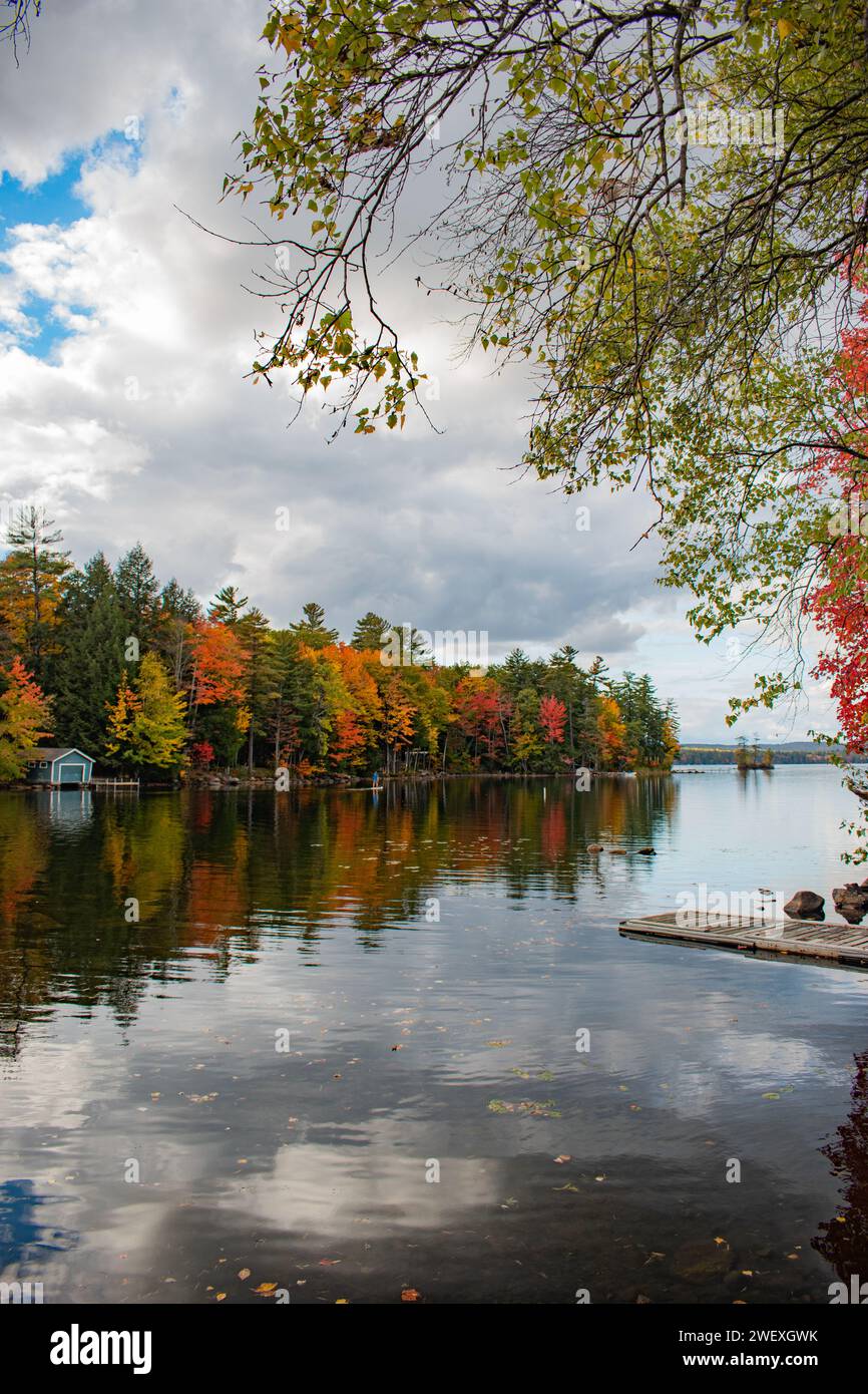 New lake wall hi-res stock photography and images - Alamy