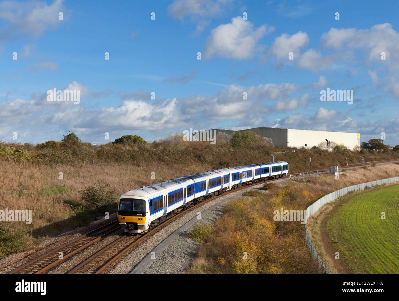Chiltern Railways class 165 Turbo trains 165012 + 165019 passing ...