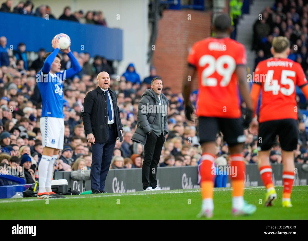 The two manager Sean Dyche manager of Everton and Rob Edwards manager ...