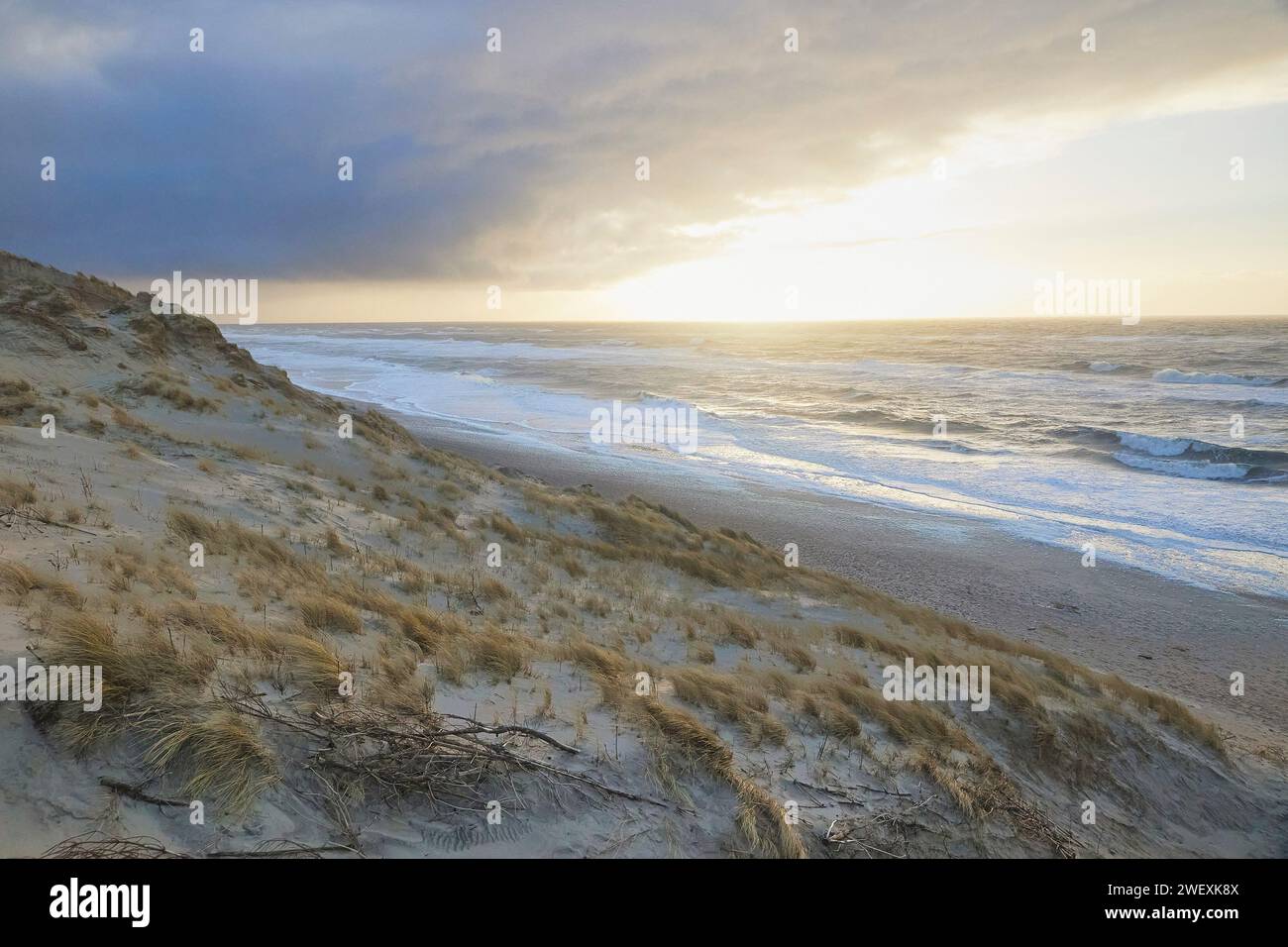North sea beach sun hi-res stock photography and images - Alamy